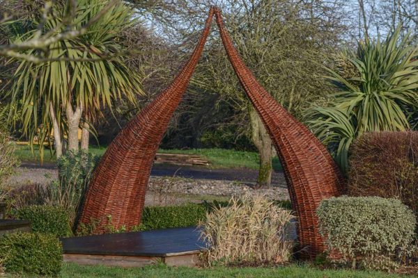 Brampton Willows Gallery - Sculptures and Bespoke Willow Fencing